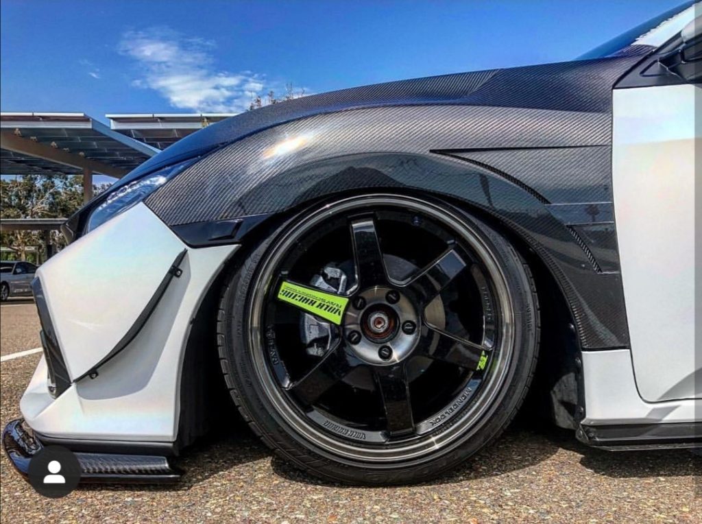 Carbon fiber vented style V2 front fenders for 10th gen Civic Sedan ...